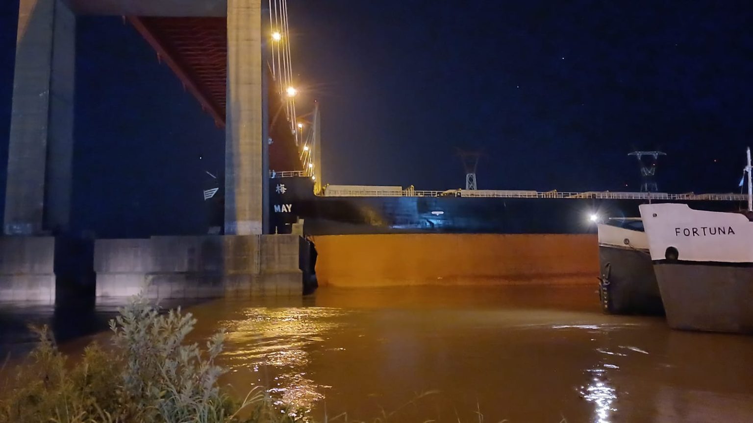 Buque Chocó Contra La Base Del Puente Zárate Brazo Largo Infozc Noticias